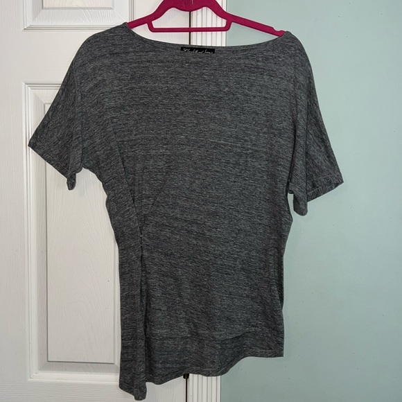 Elizabeth and James | Tops | Elizabeth And James | Poshmark